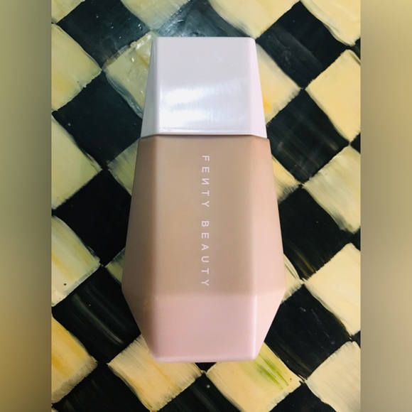 Fenty Beauty | Makeup | Fenty Beauty Eaze Drop Blurring Skin Tint 1 ...